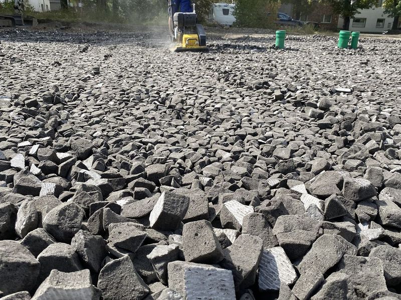 Glapor Recycled Foam Glass Insulating Gravel – Roundtower Lime Ireland